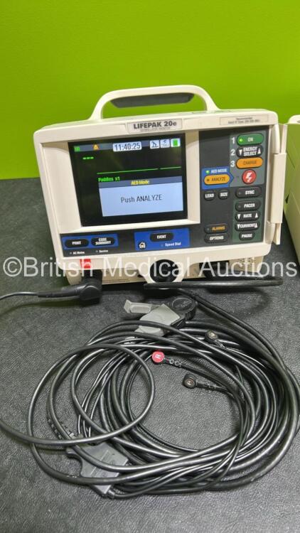 2 x Lifepak 20e Defibrillators / Monitors *Mfd - 2015 / 2015* (Both ...